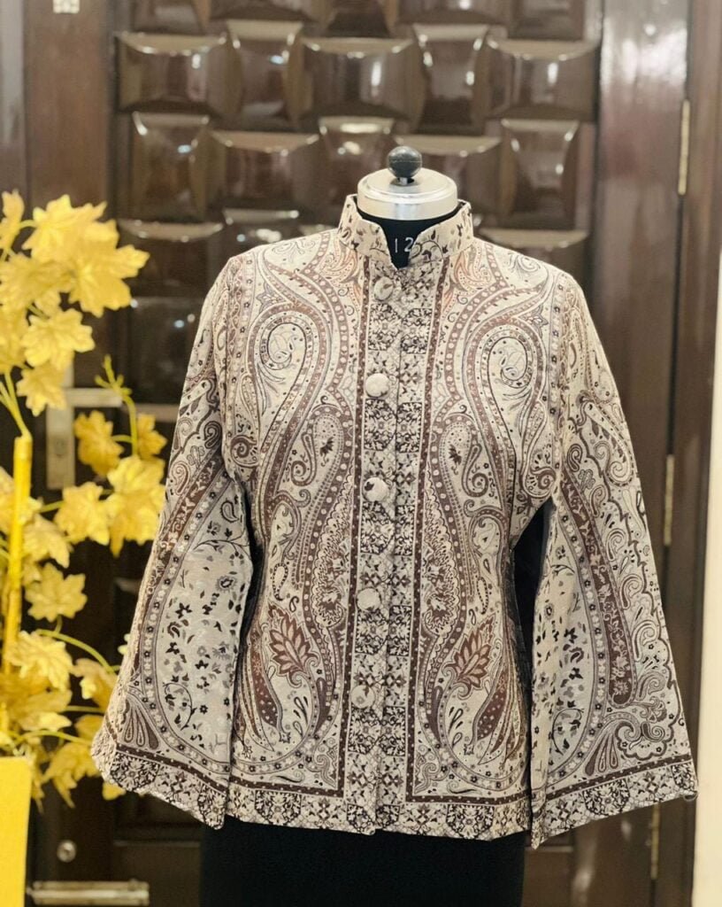 Kashmir Kani Cape Coats - Kashmir Wholesale Bazar